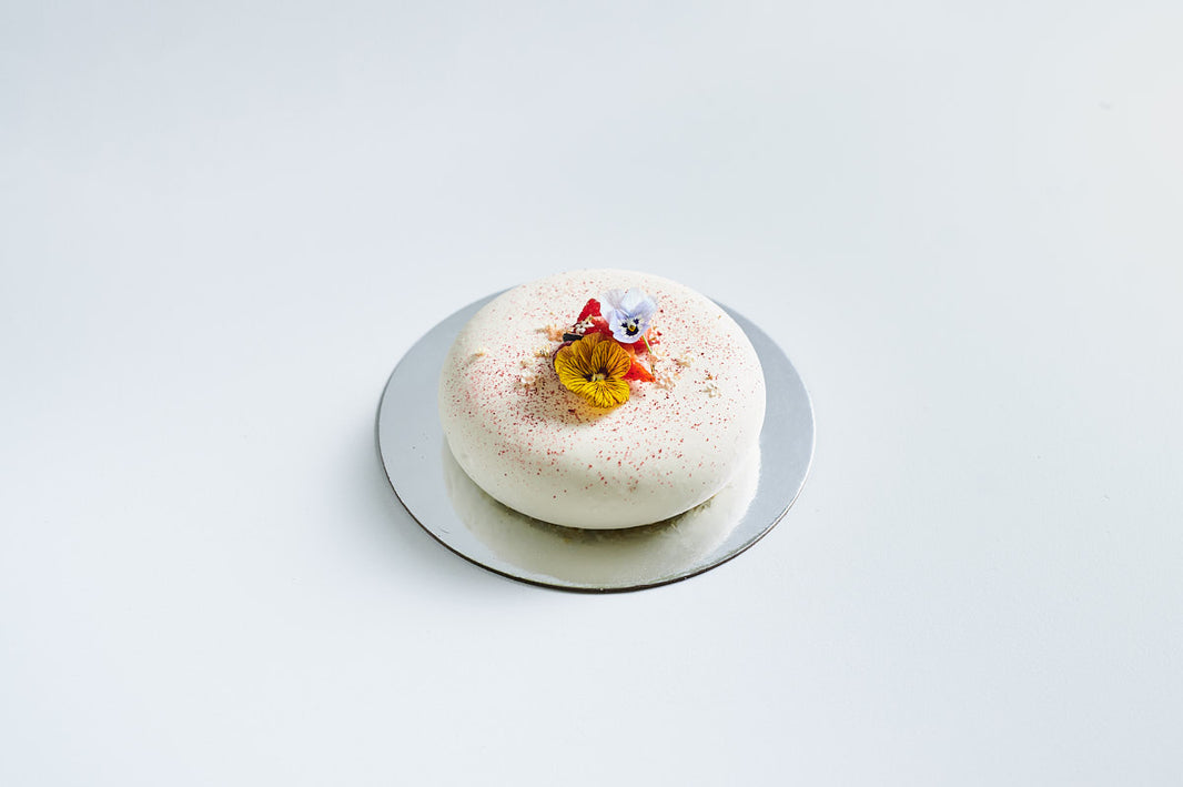 Cake and High Tea – Hotel Realm Shop